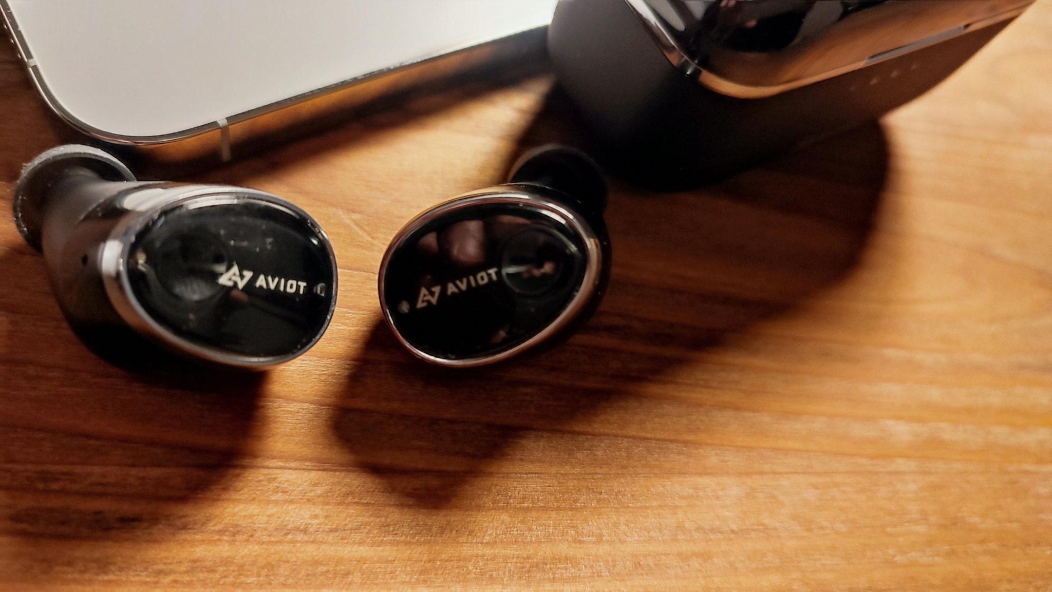 AVIOT TE-D01t レビュー！コスパ含め総合力No,1の完全ワイヤレスイヤホン！