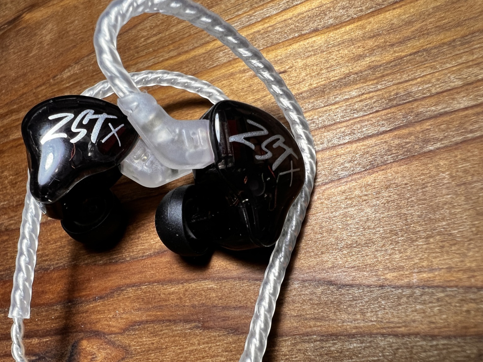 KZ ZST X レビュー！中華イヤホンの傑作であり頂点！